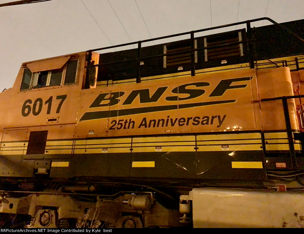 BNSF 6017 on K654